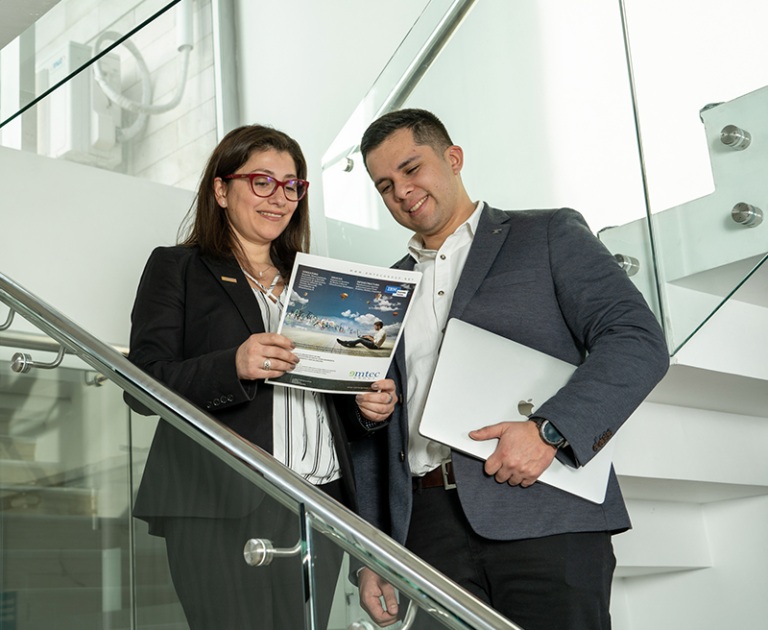 Nuestra experiencia y Quienes somos Emtec Group